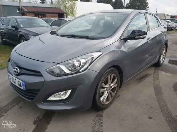 Grey Hyundai i30 2013 in Kretinga, with an engine capacity of 1.60 L and mileage of 153 thousand km for 4999 €, photo 6 on AUTOMOTO.COM.LV