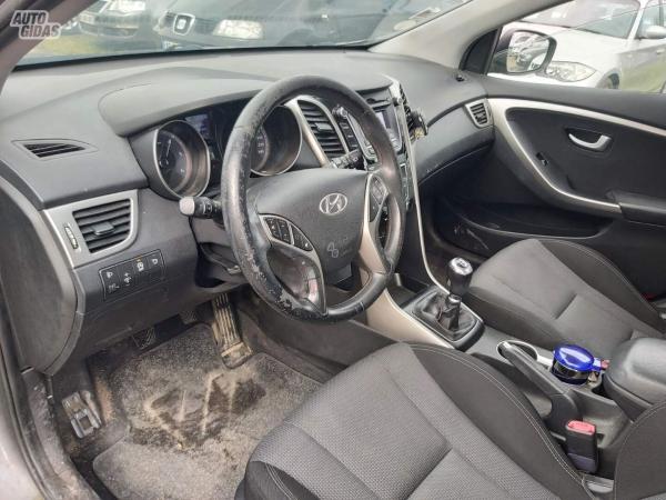 Grey Hyundai i30 2013 in Kretinga, with an engine capacity of 1.60 L and mileage of 153 thousand km for 4999 €, photo 7 on AUTOMOTO.COM.LV
