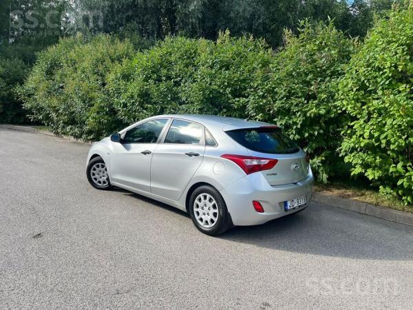 Pelēks Hyundai i30 2013 Rīga, ar dzinēja tilpumu 1.40 L un nobraukumu 251 tūkst. km par 3100 €, foto 6 vietnē AUTOMOTO.COM.LV