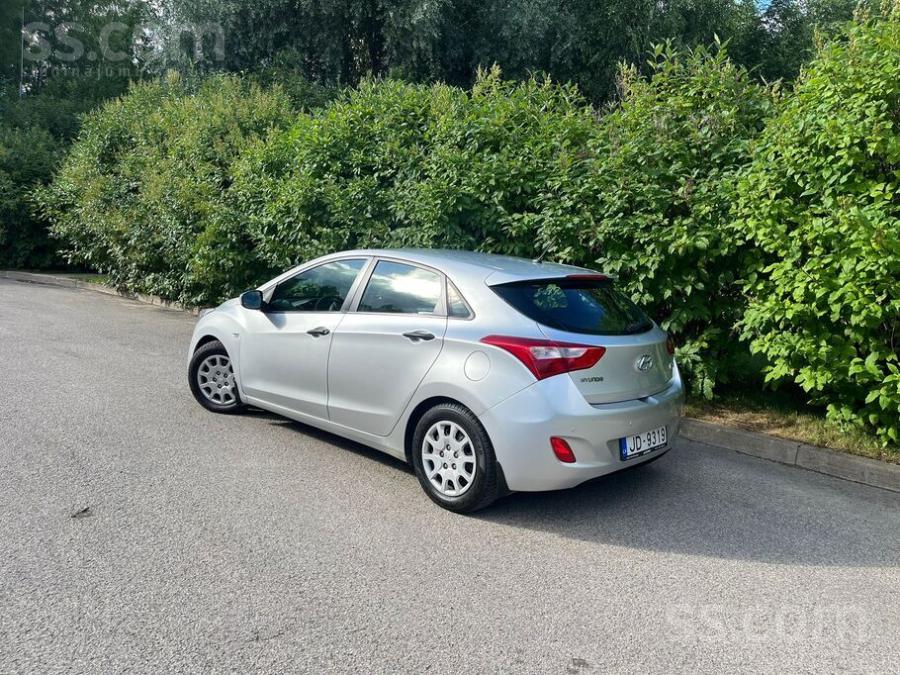 Серый Хендай i30 2013 в Рига, объемом двигателя 1.40 л и пробегом 251 тыс. км за 3100 €, фото 7 на AUTOMOTO.COM.LV