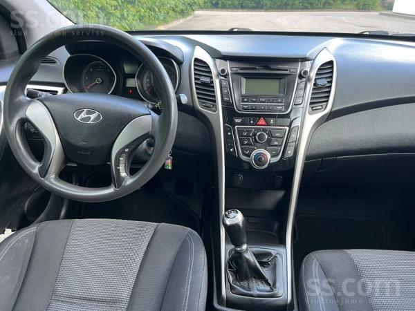 Pelēks Hyundai i30 2013 Rīga, ar dzinēja tilpumu 1.40 L un nobraukumu 251 tūkst. km par 3100 €, foto 9 vietnē AUTOMOTO.COM.LV