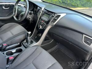 Серый Хендай i30 2013 в Рига, объемом двигателя 1.40 л и пробегом 251 тыс. км за 3100 €, фото 11 на AUTOMOTO.COM.LV