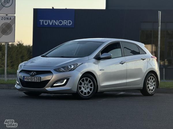 Grey Hyundai i30 2013 in Vilnius, with an engine capacity of 1.60 L and mileage of 281 thousand km for 3700 €, photo 1 on AUTOMOTO.COM.LV