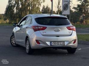 Grey Hyundai i30 2013 in Vilnius, with an engine capacity of 1.60 L and mileage of 281 thousand km for 3700 €, photo 12 on AUTOMOTO.COM.LV