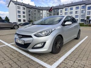 Grey Hyundai i30 2013 in Riga, with an engine capacity of 1.40 L and mileage of 334 thousand km for 1750 €, photo  on AUTOMOTO.COM.LV
