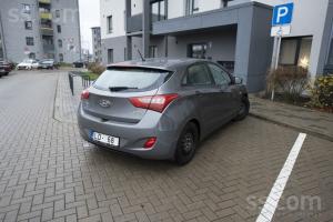 Pelēks Hyundai i30 2014 Rīga, ar dzinēja tilpumu 1.40 L un nobraukumu 228 tūkst. km par 4000 €, foto 2 vietnē AUTOMOTO.COM.LV