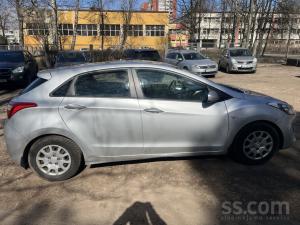 Pelēks Hyundai i30 2014 Rīga, ar dzinēja tilpumu 1.40 L un nobraukumu 342 tūkst. km par 3500 €, foto 9 vietnē AUTOMOTO.COM.LV