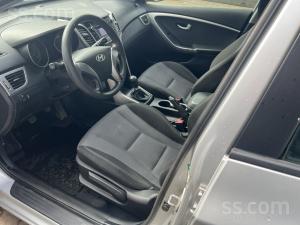 Pelēks Hyundai i30 2014 Rīga, ar dzinēja tilpumu 1.40 L un nobraukumu 342 tūkst. km par 3500 €, foto 16 vietnē AUTOMOTO.COM.LV