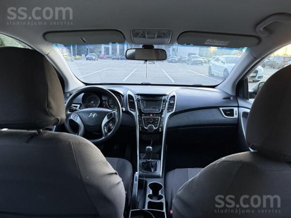 Hyundai i30 2014 Rīga vietnē Pelēks Hyundai i30 2014 Rīga, ar dzinēja tilpumu 1.40 L un nobraukumu 301 tūkst. km par 3200 €, foto 7 vietnē AUTOMOTO.COM.LV