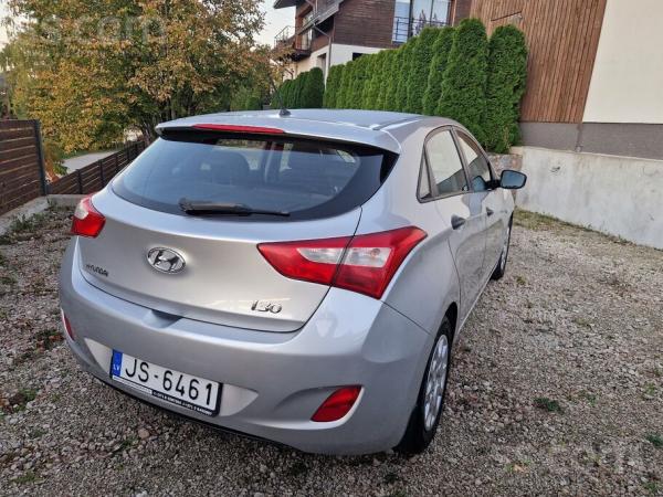 Хендай i30 2014 в Валмиера на AUTOMOTO.COM.LV Серый Хендай i30 2014 в Валмиера, объемом двигателя 1.40 л и пробегом 297 тыс. км за 2800 €, фото 5 на AUTOMOTO.COM.LV