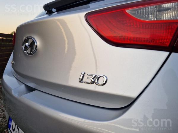 Хендай i30 2014 в Валмиера на AUTOMOTO.COM.LV Серый Хендай i30 2014 в Валмиера, объемом двигателя 1.40 л и пробегом 297 тыс. км за 2800 €, фото 10 на AUTOMOTO.COM.LV