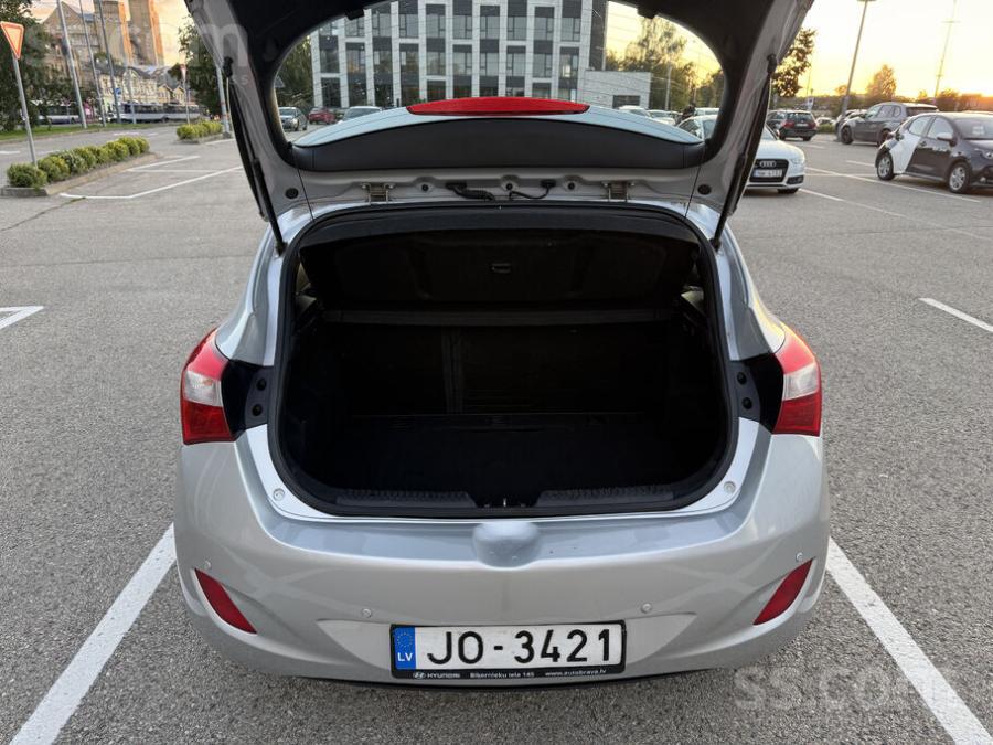 Серый Хендай i30 2014 в Рига, объемом двигателя 1.40 л и пробегом 301 тыс. км за 2950 €, фото 6 на AUTOMOTO.COM.LV