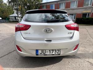 Серый Хендай i30 2014 в Рига, объемом двигателя 1.40 л и пробегом 327 тыс. км за 2700 €, фото 4 на AUTOMOTO.COM.LV