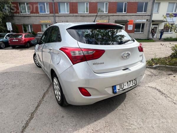Хендай i30 2014 в Рига на AUTOMOTO.COM.LV Серый Хендай i30 2014 в Рига, объемом двигателя 1.40 л и пробегом 327 тыс. км за 2700 €, фото 6 на AUTOMOTO.COM.LV