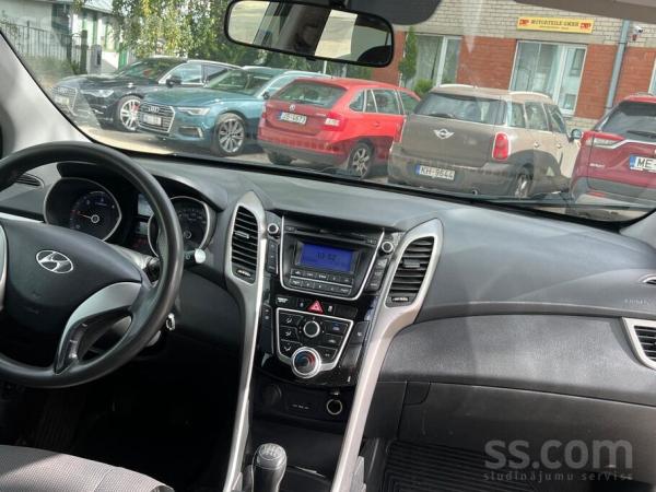 Хендай i30 2014 в Рига на AUTOMOTO.COM.LV Серый Хендай i30 2014 в Рига, объемом двигателя 1.40 л и пробегом 327 тыс. км за 2700 €, фото 7 на AUTOMOTO.COM.LV