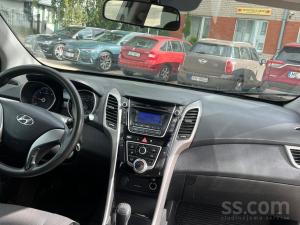 Серый Хендай i30 2014 в Рига, объемом двигателя 1.40 л и пробегом 327 тыс. км за 2700 €, фото 7 на AUTOMOTO.COM.LV