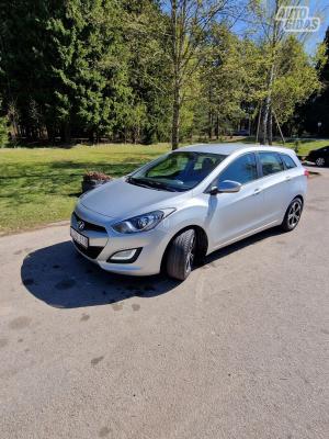 Pelēks Hyundai i30 2015 Viļņa, ar dzinēja tilpumu 1.60 L un nobraukumu 273 tūkst. km par 3950 €, foto  vietnē AUTOMOTO.COM.LV