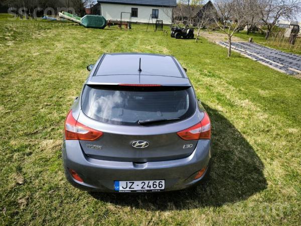 Pelēks Hyundai i30 2015 Jelgava, ar dzinēja tilpumu 1.40 L un nobraukumu 315 tūkst. km par 3050 €, foto 4 vietnē AUTOMOTO.COM.LV