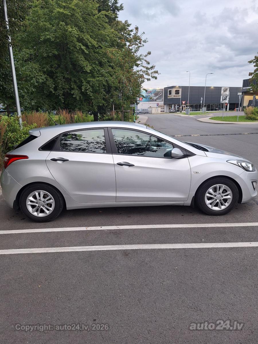 Grey Hyundai i30 2015 in Riga, with an engine capacity of 1.40 L and mileage of 180 thousand km for 4190 €, photo 6 on AUTOMOTO.COM.LV