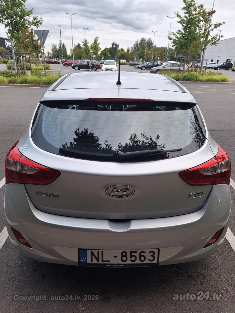 Grey Hyundai i30 2015 in Riga, with an engine capacity of 1.40 L and mileage of 180 thousand km for 4190 €, photo 7 on AUTOMOTO.COM.LV