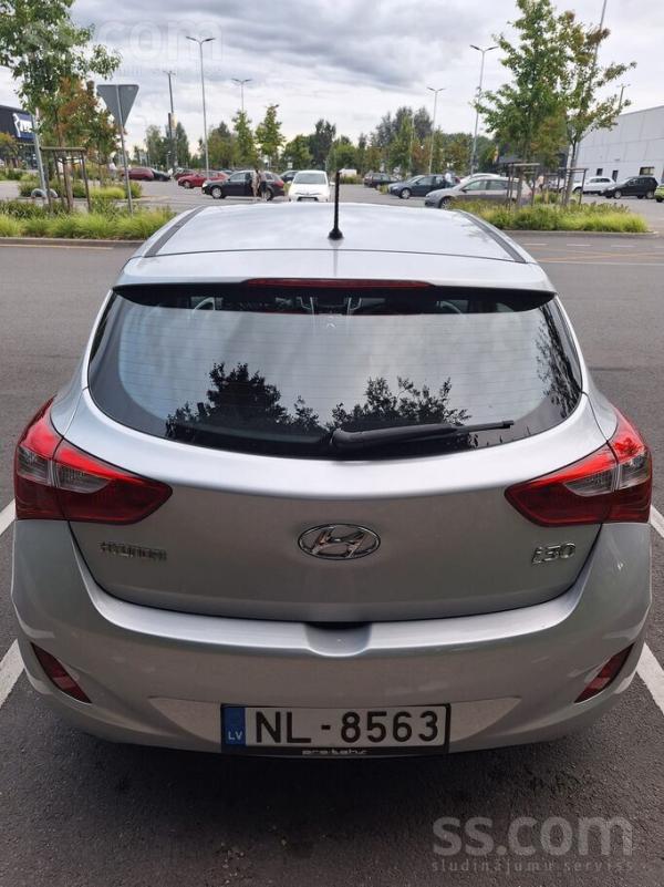 Grey Hyundai i30 2015 in Riga, with an engine capacity of 1.40 L and mileage of 180 thousand km for 4190 €, photo 6 on AUTOMOTO.COM.LV