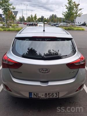 Серый Хендай i30 2015 в Рига, объемом двигателя 1.40 л и пробегом 180 тыс. км за 4190 €, фото 7 на AUTOMOTO.COM.LV