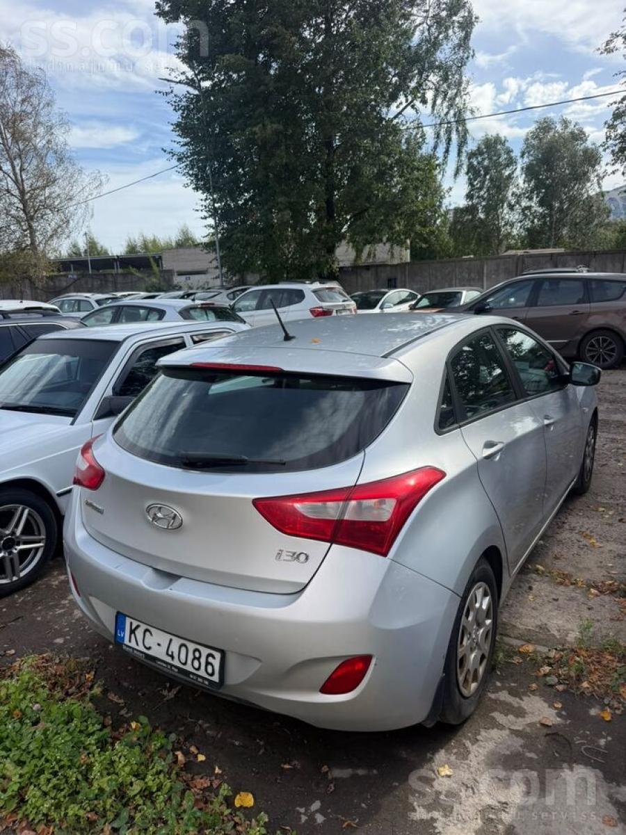 Серый Хендай i30 2015 в Рига, объемом двигателя 1.40 л и пробегом 230 тыс. км за 1500 €, фото 4 на AUTOMOTO.COM.LV