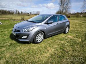 Pelēks Hyundai i30 2015 Preiļi, ar dzinēja tilpumu 1.40 L un nobraukumu 319 tūkst. km par 3100 €, foto 5 vietnē AUTOMOTO.COM.LV