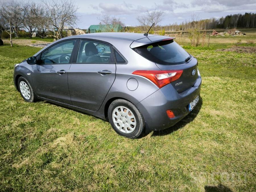 Pelēks Hyundai i30 2015 Preiļi, ar dzinēja tilpumu 1.40 L un nobraukumu 319 tūkst. km par 3100 €, foto 7 vietnē AUTOMOTO.COM.LV