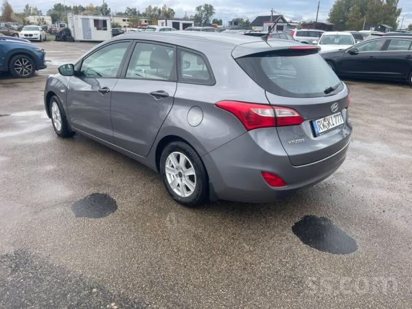 Hyundai i30 2015 in Riga on AUTOMOTO.COM.LV Grey Hyundai i30 2015 in Riga, with an engine capacity of 1.40 L and mileage of 0 thousand km for 3599 €, photo 4 on AUTOMOTO.COM.LV