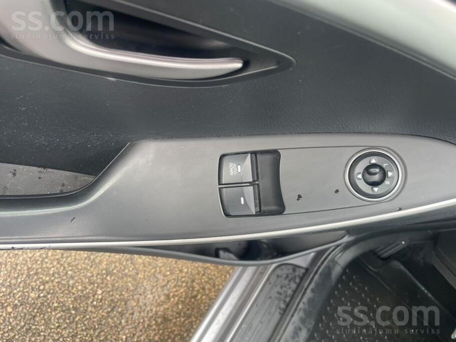 Серый Хендай i30 2015 в Рига, объемом двигателя 1.40 л и пробегом 0 тыс. км за 3599 €, фото 13 на AUTOMOTO.COM.LV