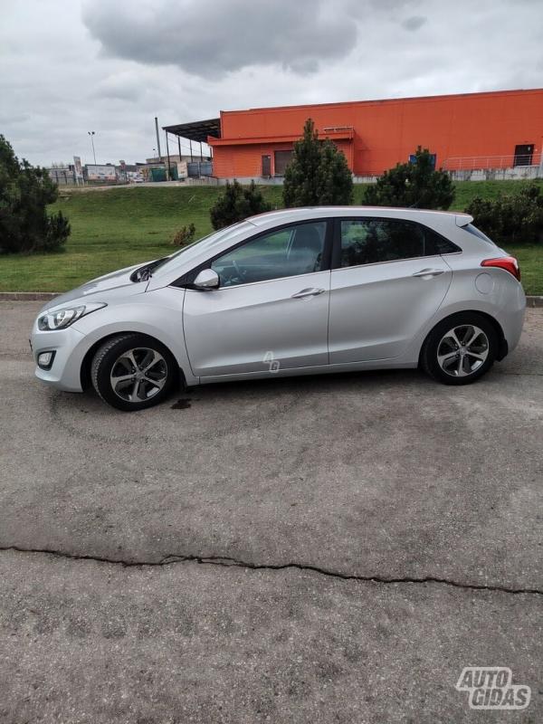Grey Hyundai i30 2016 in Ukmerge, with an engine capacity of 1.60 L and mileage of 186 thousand km for 4800 €, photo 5 on AUTOMOTO.COM.LV