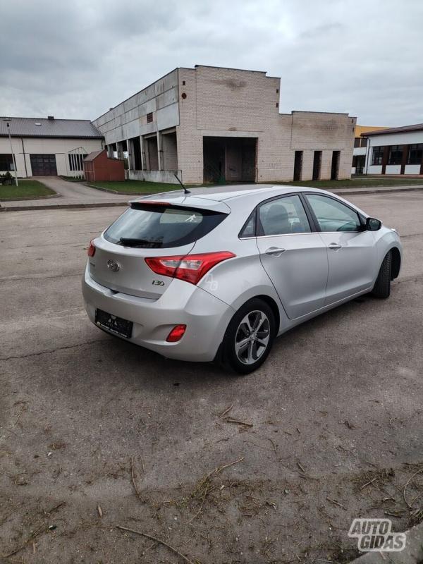 Grey Hyundai i30 2016 in Ukmerge, with an engine capacity of 1.60 L and mileage of 186 thousand km for 4800 €, photo 7 on AUTOMOTO.COM.LV