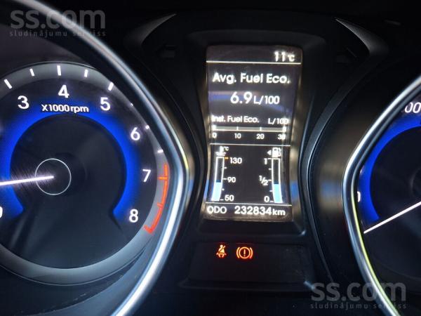 Pelēks Hyundai i30 2016 Rīga, ar dzinēja tilpumu 1.60 L un nobraukumu 233 tūkst. km par 4800 €, foto 2 vietnē AUTOMOTO.COM.LV