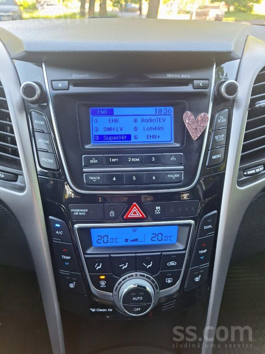 Grey Hyundai i30 2016 in Riga, with an engine capacity of 1.60 L and mileage of 233 thousand km for 4800 €, photo 4 on AUTOMOTO.COM.LV