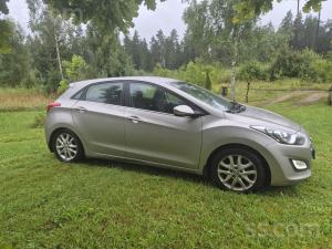 Pelēks Hyundai i30 2016 Rīga, ar dzinēja tilpumu 1.60 L un nobraukumu 175 tūkst. km par 1200 €, foto  vietnē AUTOMOTO.COM.LV