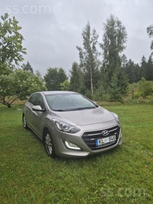 Pelēks Hyundai i30 2016 Rīga, ar dzinēja tilpumu 1.60 L un nobraukumu 175 tūkst. km par 1200 €, foto 3 vietnē AUTOMOTO.COM.LV