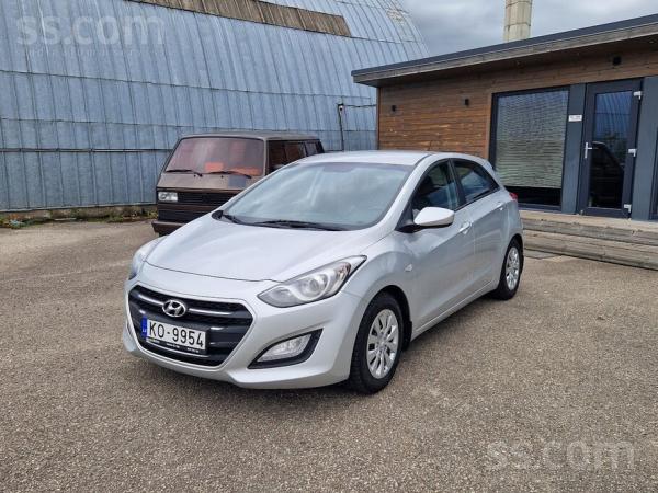 Pelēks Hyundai i30 2017 Valmiera, ar dzinēja tilpumu 1.40 L un nobraukumu 330 tūkst. km par 3000 €, foto 5 vietnē AUTOMOTO.COM.LV
