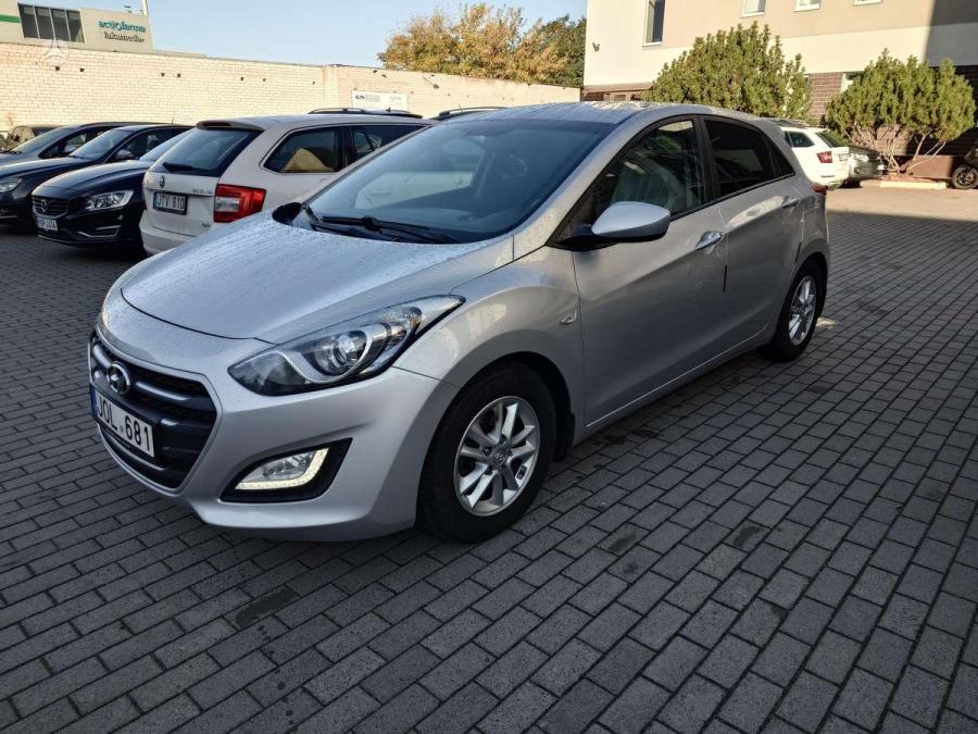 Серый Хендай i30 2017 в Каунас, объемом двигателя 1.58 л и пробегом 226 тыс. км за 6300 €, фото 4 на AUTOMOTO.COM.LV