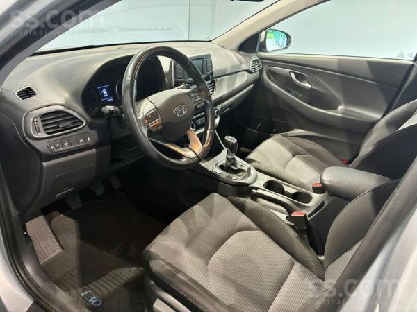 Grey Hyundai i30 2018 in Riga, with an engine capacity of 1.40 L and mileage of 102 thousand km for 6490 €, photo 6 on AUTOMOTO.COM.LV