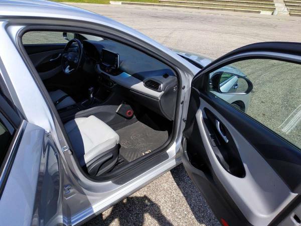 Pelēks Hyundai i30 2018 Molėtai, ar dzinēja tilpumu 1.00 L un nobraukumu 80 tūkst. km par 10250 €, foto 11 vietnē AUTOMOTO.COM.LV