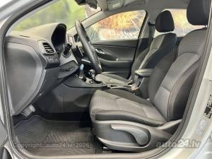 Grey Hyundai i30 2018 in Tallinn, with an engine capacity of 1.40 L and mileage of 82 thousand km for 10900 €, photo 8 on AUTOMOTO.COM.LV