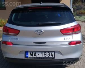 Grey Hyundai i30 2018 in Riga, with an engine capacity of 1.40 L and mileage of 11 thousand km for 10500 €, photo 6 on AUTOMOTO.COM.LV