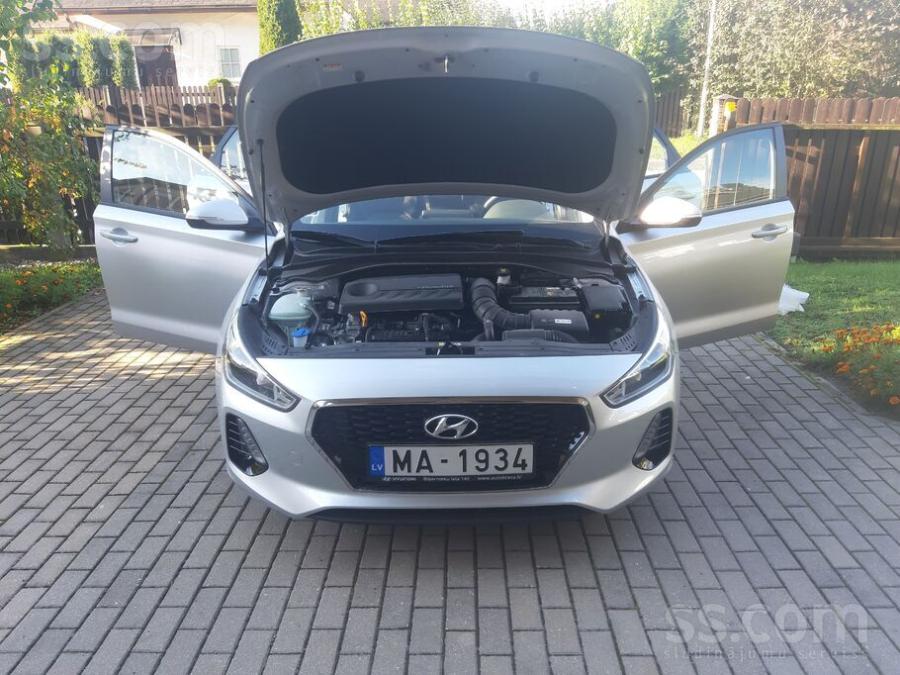 Grey Hyundai i30 2018 in Riga, with an engine capacity of 1.40 L and mileage of 11 thousand km for 10500 €, photo 10 on AUTOMOTO.COM.LV