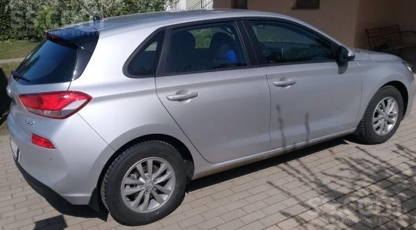 Pelēks Hyundai i30 2018 Rīga, ar dzinēja tilpumu 1.40 L un nobraukumu 11 tūkst. km par 10500 €, foto 5 vietnē AUTOMOTO.COM.LV