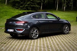 Pelēks Hyundai i30 2018 Viļņa, ar dzinēja tilpumu 1.35 L un nobraukumu 95 tūkst. km par 11500 €, foto 3 vietnē AUTOMOTO.COM.LV