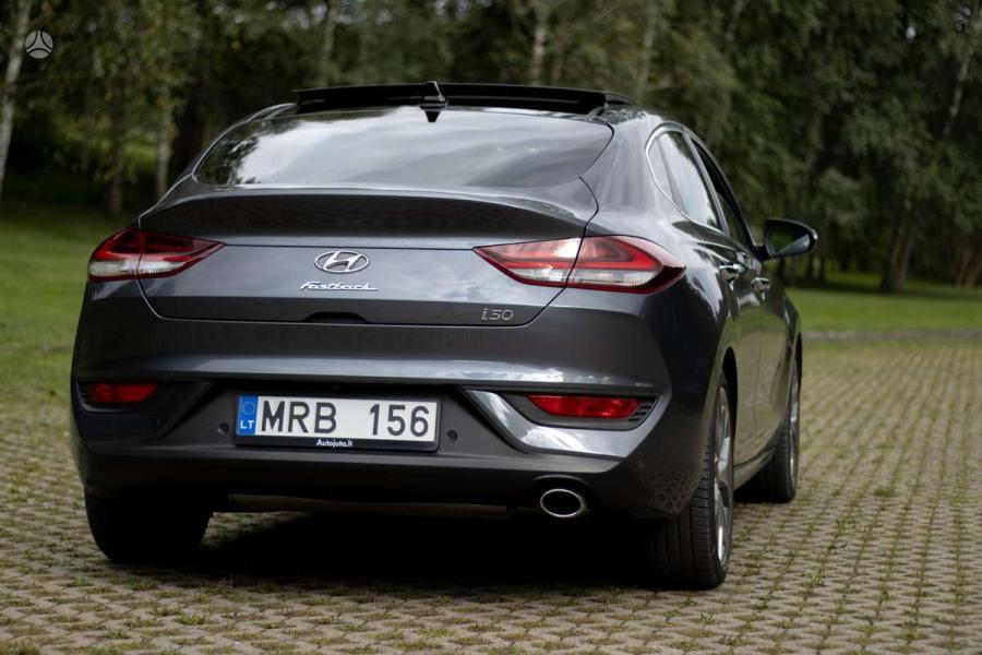 Pelēks Hyundai i30 2018 Viļņa, ar dzinēja tilpumu 1.35 L un nobraukumu 95 tūkst. km par 11500 €, foto 6 vietnē AUTOMOTO.COM.LV