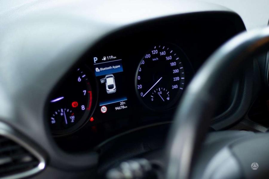 Pelēks Hyundai i30 2018 Viļņa, ar dzinēja tilpumu 1.35 L un nobraukumu 95 tūkst. km par 11500 €, foto 7 vietnē AUTOMOTO.COM.LV