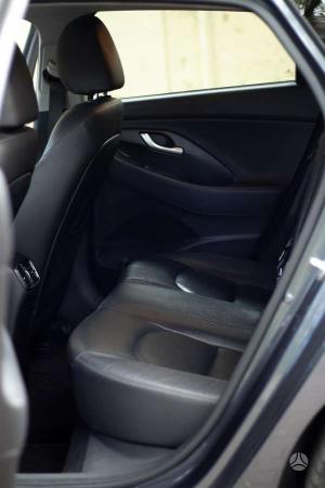 Pelēks Hyundai i30 2018 Viļņa, ar dzinēja tilpumu 1.35 L un nobraukumu 95 tūkst. km par 11500 €, foto 14 vietnē AUTOMOTO.COM.LV