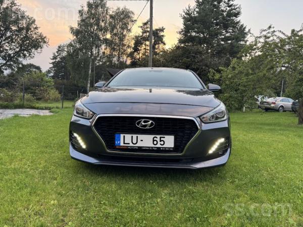 Pelēks Hyundai i30 2019 Rīga, ar dzinēja tilpumu 1.40 L un nobraukumu 61 tūkst. km par 9785 €, foto 6 vietnē AUTOMOTO.COM.LV